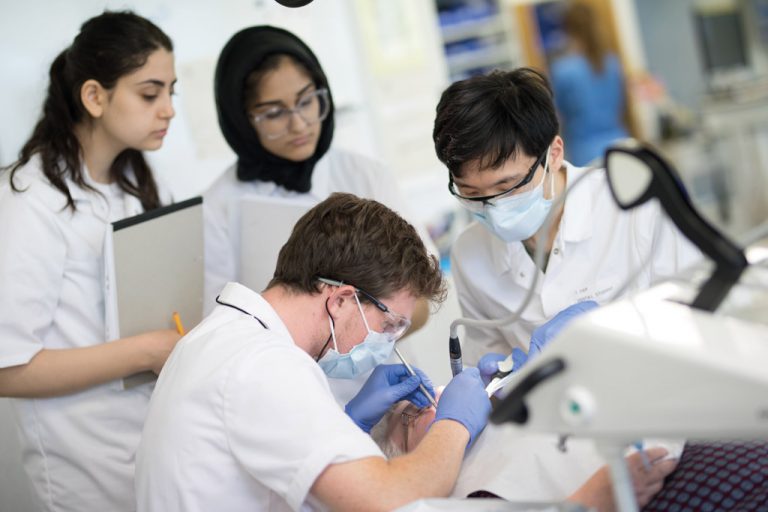 Dentistry in 4D - Scottish Dental magazine : Scottish Dental magazine